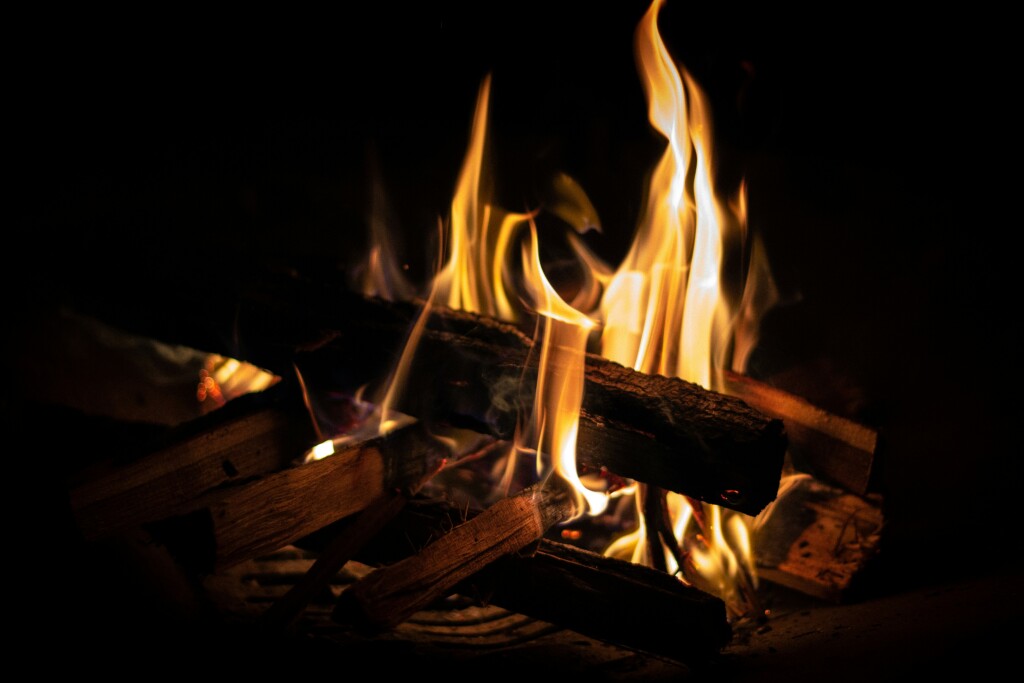 Hout stoken volgens de Zwitserse methode - Lekkerstoken.nl